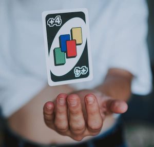 How To Play Uno: One Card to Rule Them All | Boar Gamer